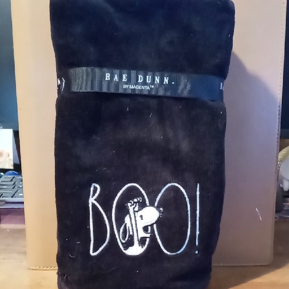Rae Dunn | Bath | Rae Dunn Black Snoopy Boo Hand Towels | Poshmark
